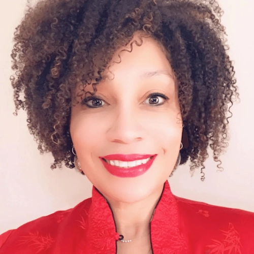 Nichole Oliver - Momentum Leaders