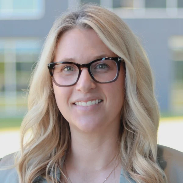 Alison Kniepkamp - Momentum Leaders