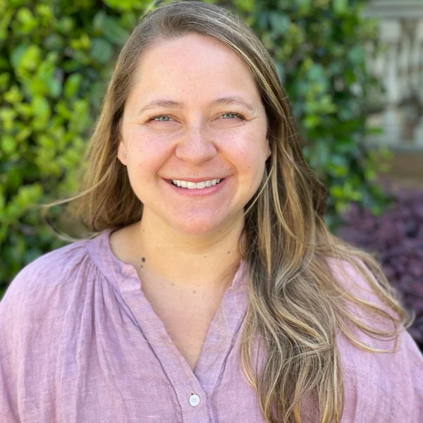 Alaina Pineda - Momentum Leaders